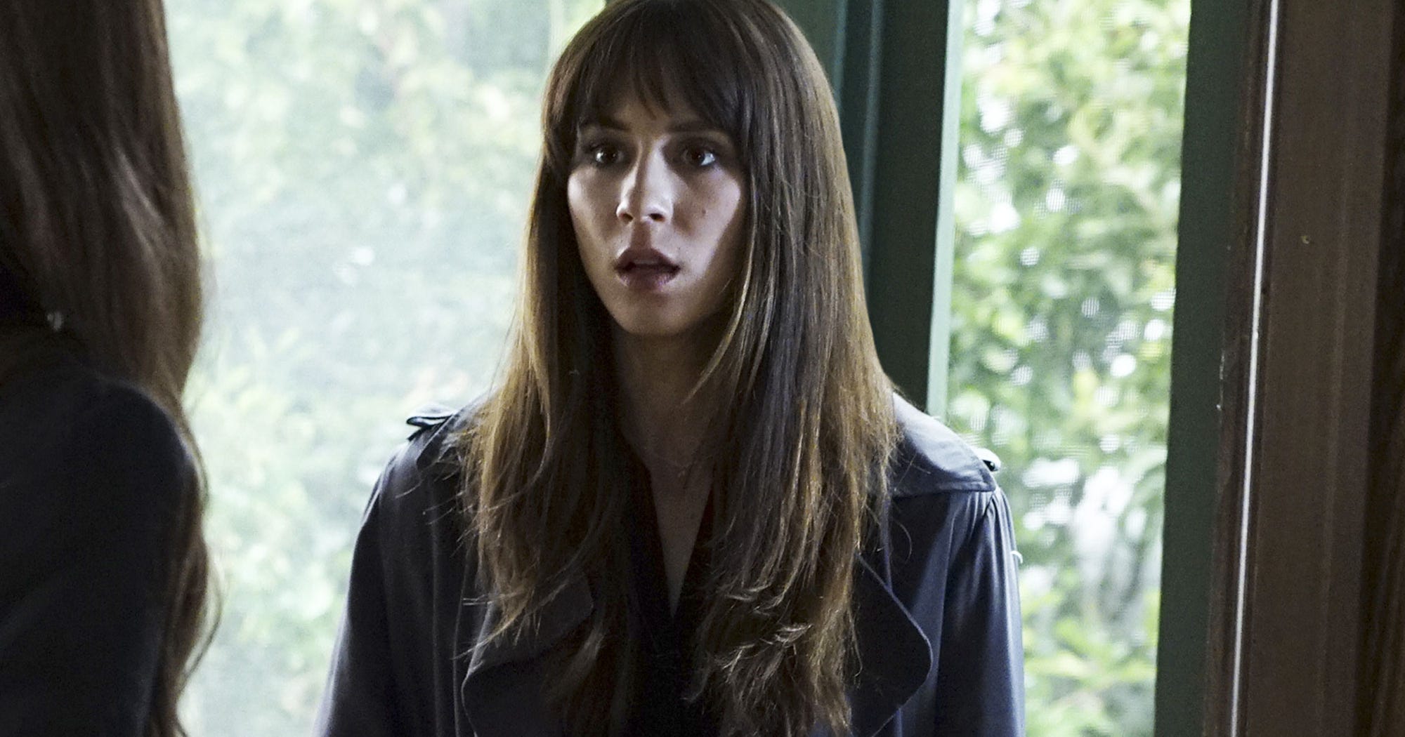 Pretty Little Liars Portugal Promo Dead Body In Trunk