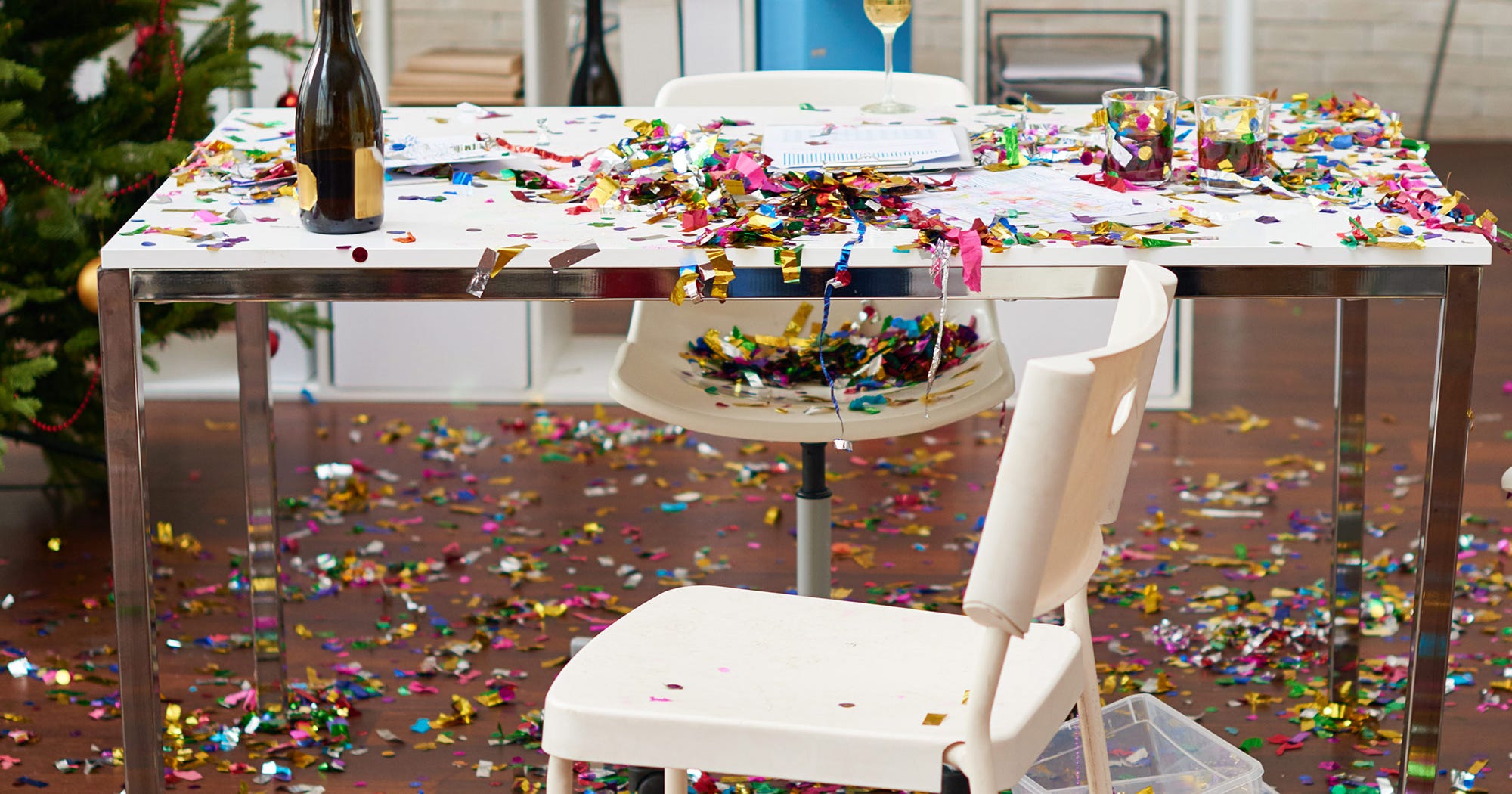 How To Stay Focused At Work During The Holidays Tips