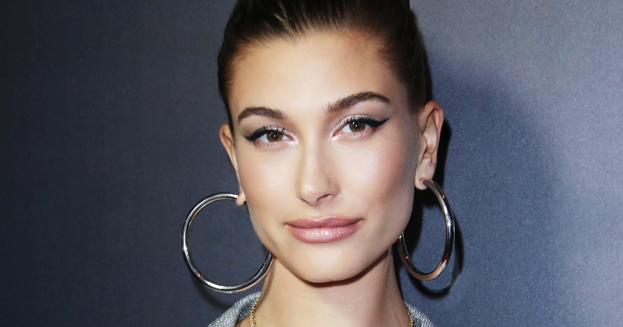Hailey Baldwin Bieber Dishes On Birth Control And Acne