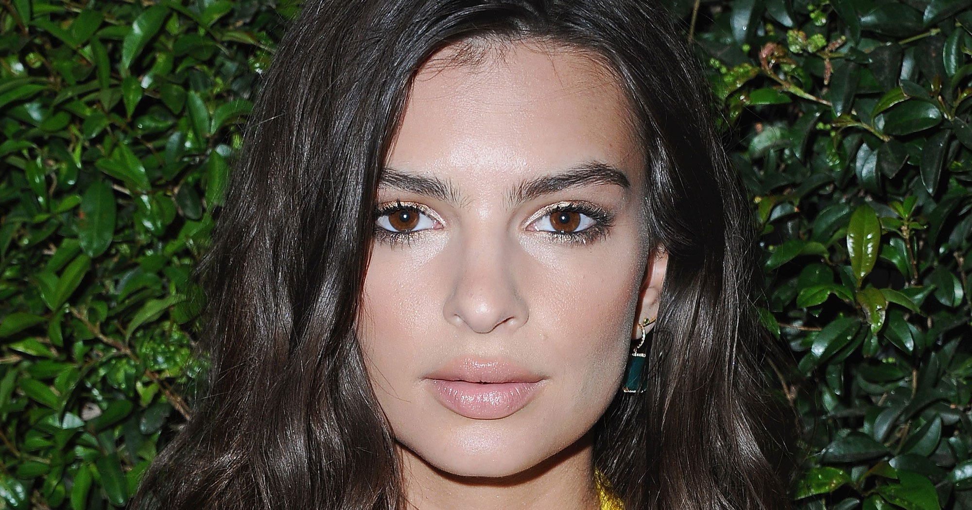 Emily Ratajkowski - Netflix Series Hair