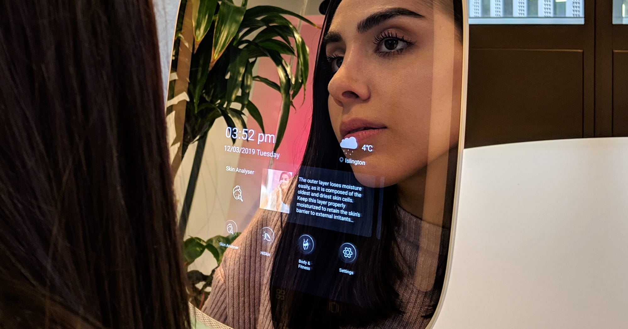 HiMirror Premium Review: Does It Really Work?