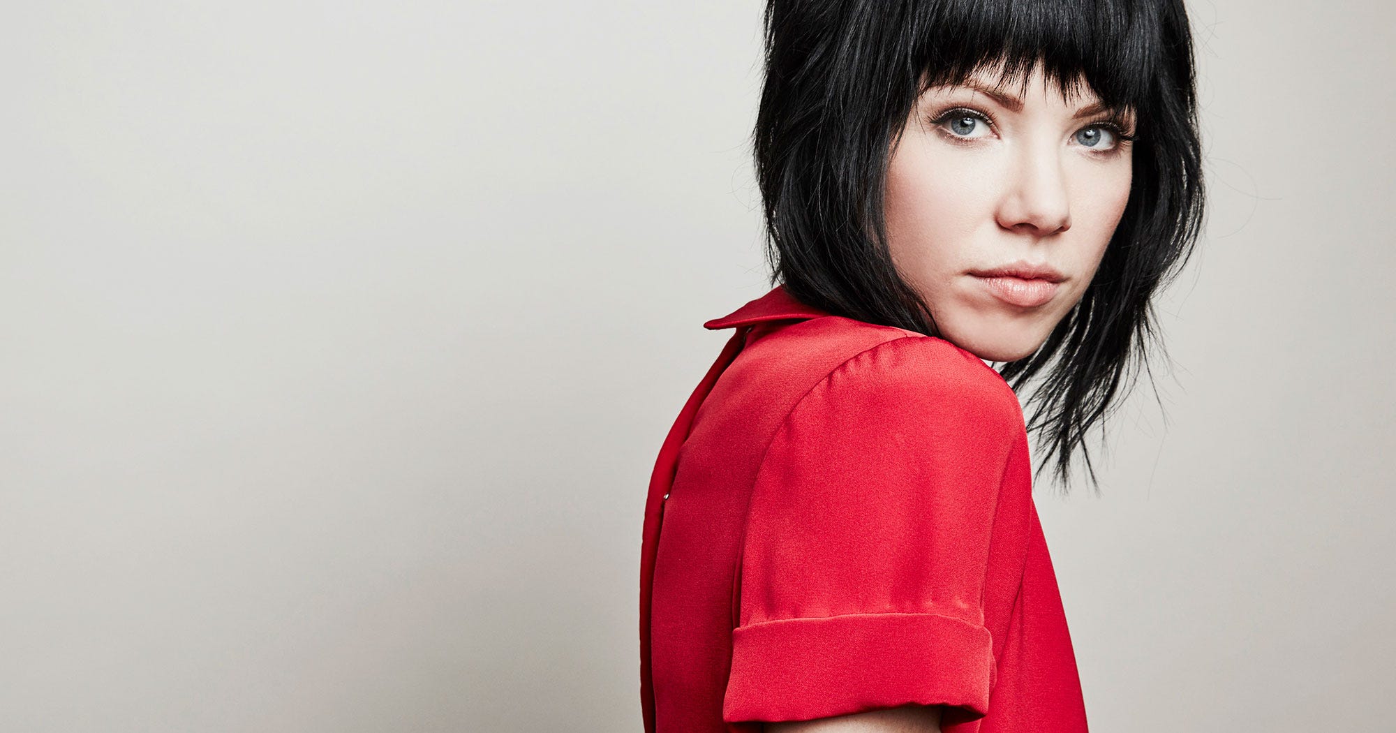 Carly Rae Jepsen Moving To Italy Fans React