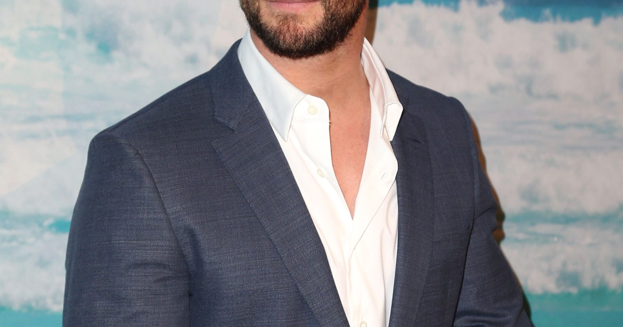 Thor Ragnarok Chris Hemsworth Shaved Hair