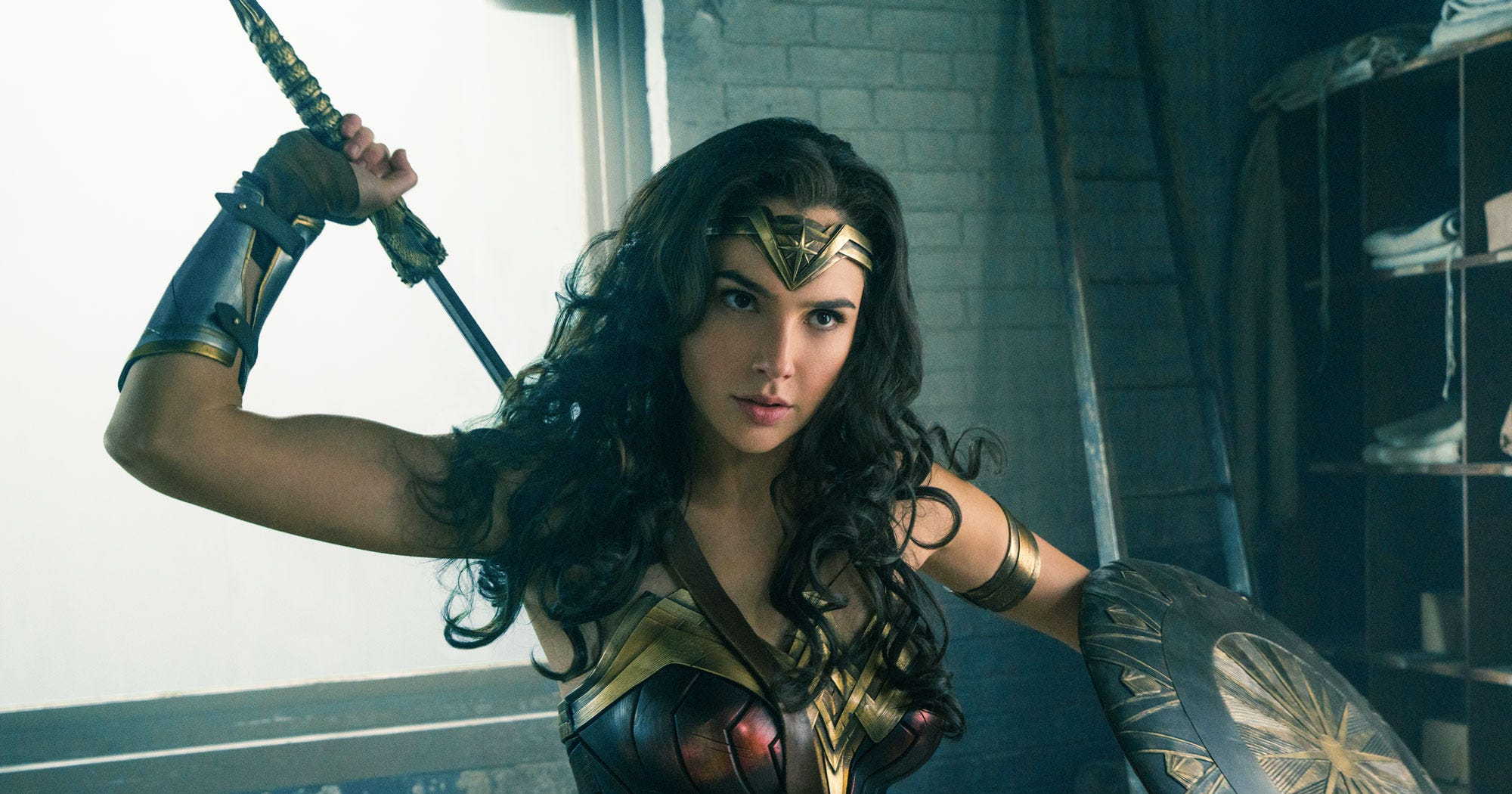 Wonder Woman New Clip Steve Trevor Saved From Bullets