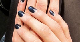 Split Nail Polish Trend- V Gap Nails