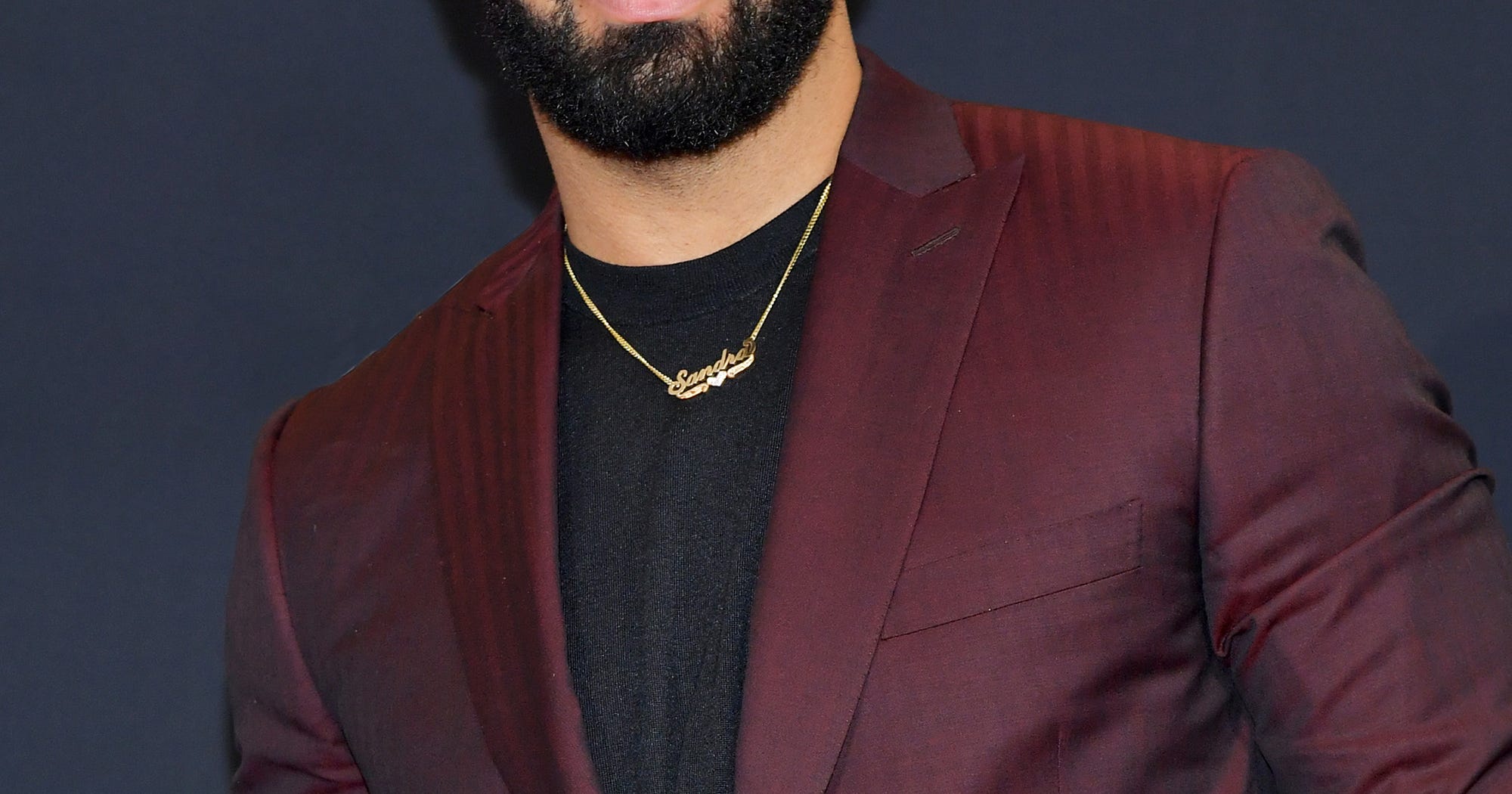 Drake Instagram Photo Sparks Fake Abs Surgery Rumors