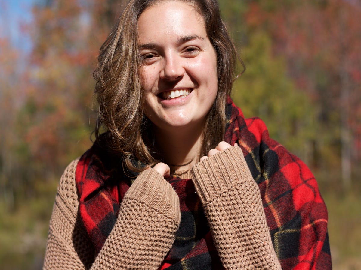 Sarah Simpson, 27, New York, NY - Know the Fashion News