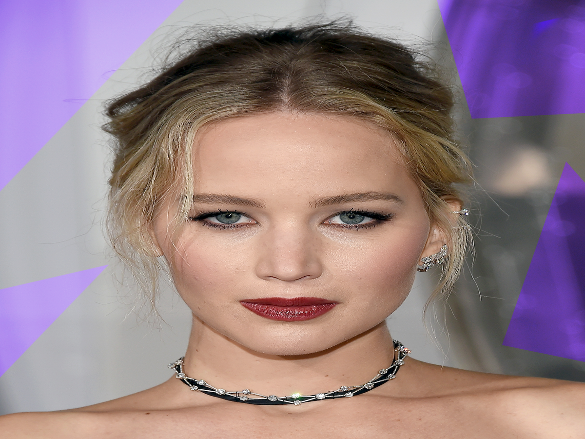 Jennifer Lawrence Has Choice Words For The Paparazzi Who Try To Pet...