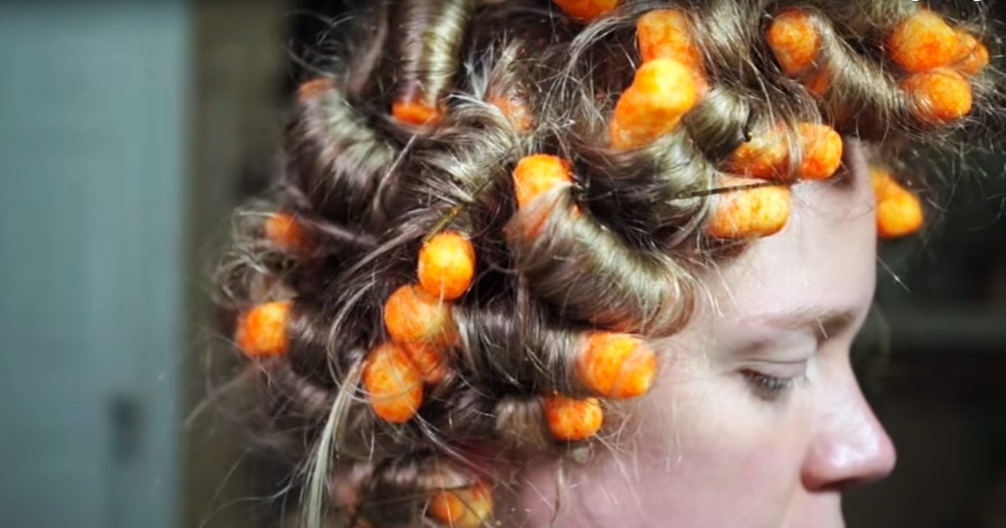 Graveyard Girl Cheeto Hair Tutorial