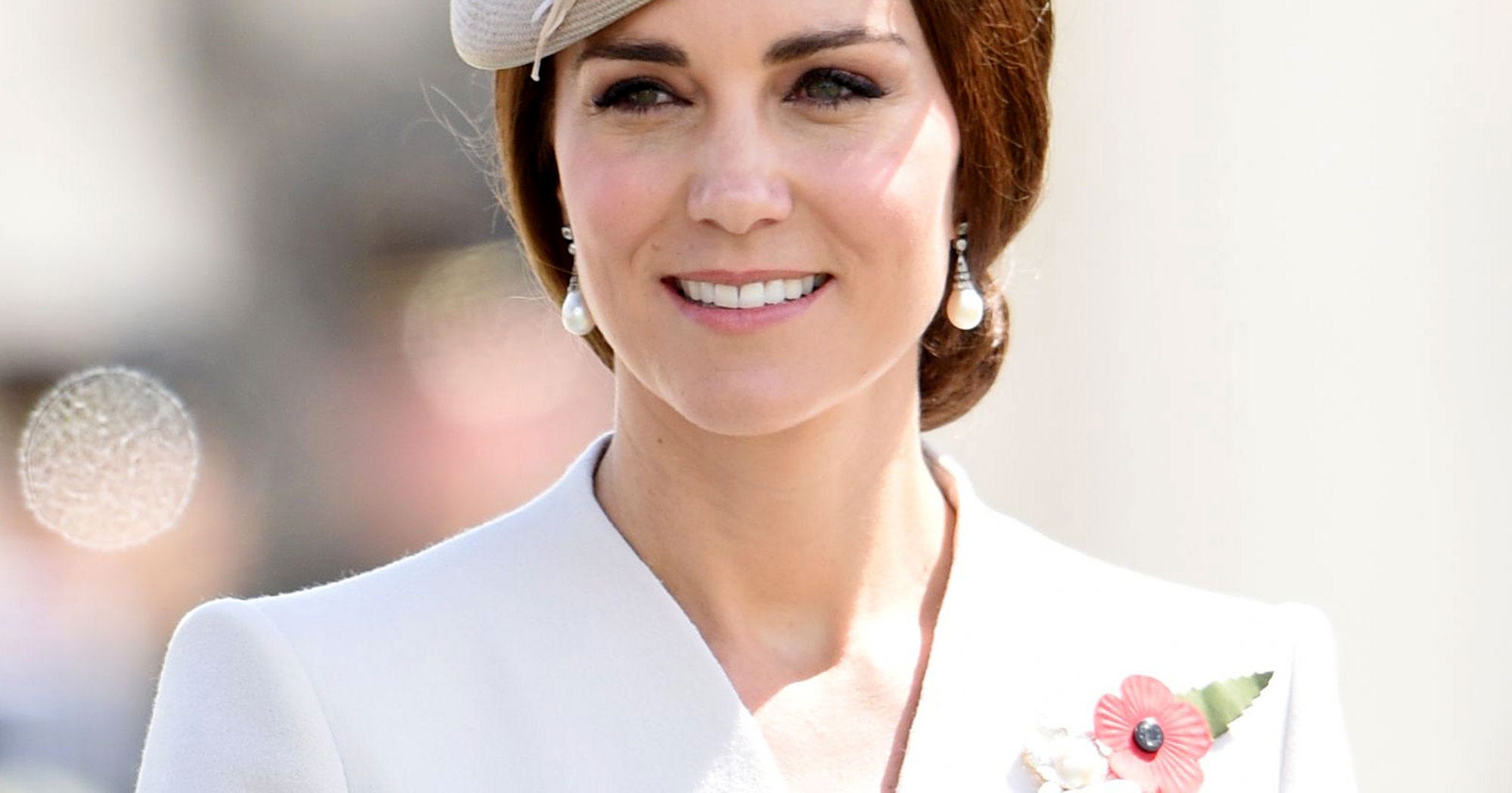 Kate Middleton Autographs Royal Stipulation