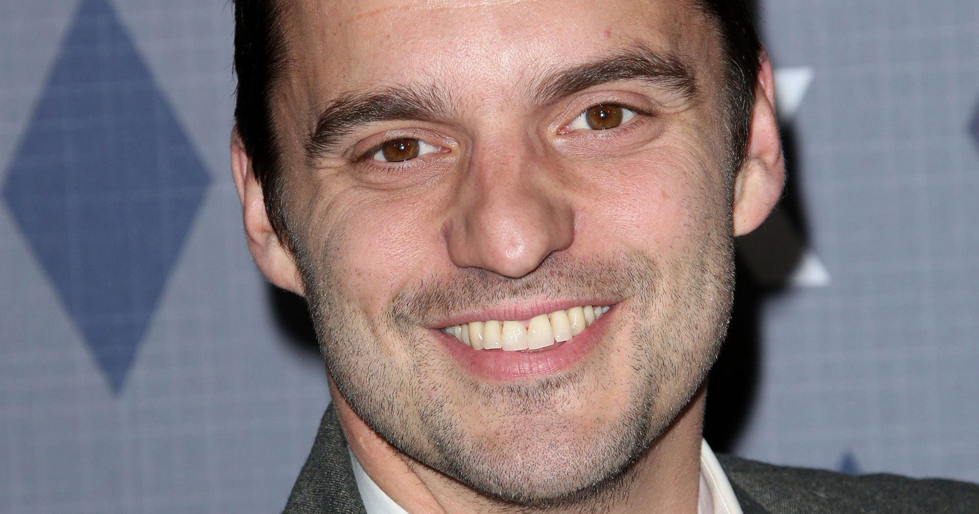 Jake Johnson New Girl Nick Jess Dating Back Together