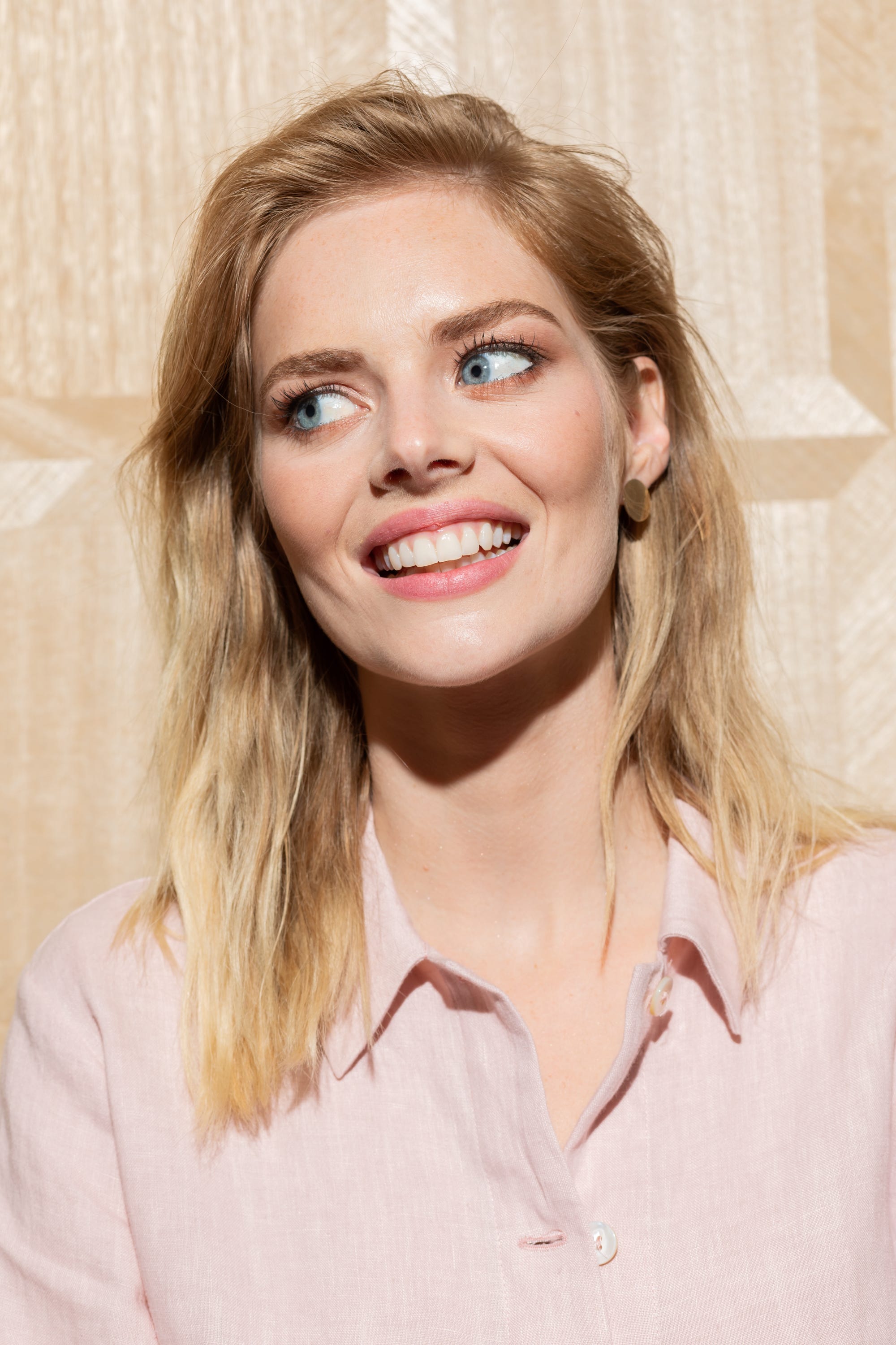 Samara Weaving Appreciation Thread - Page 43 - Blu-ray Forum
