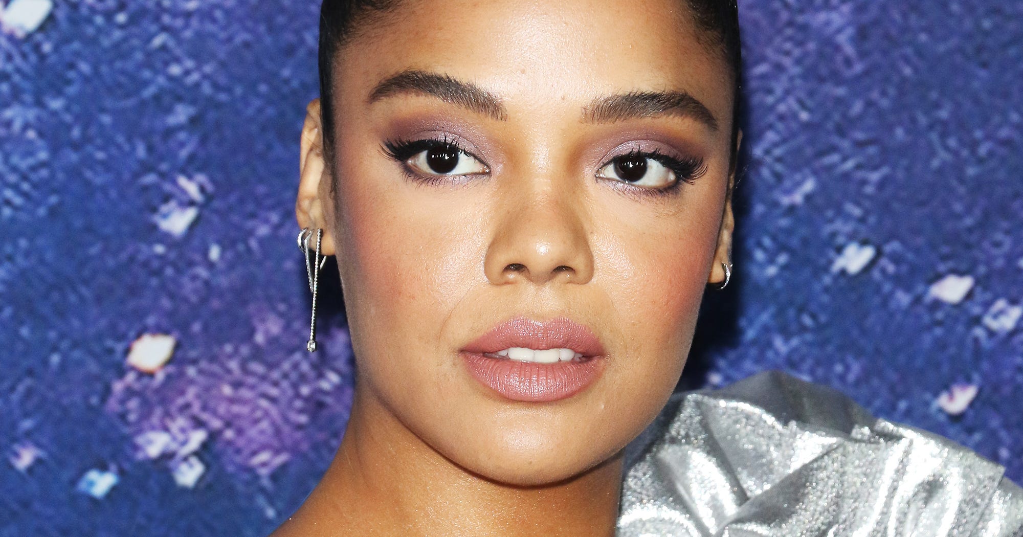 Tessa Thompson's Hair & Makeup Looks On MIB Press Tour