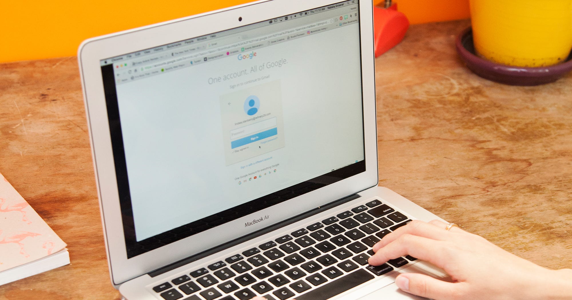 Gmail Refresh Adds Smart Reply, Snooze, Offline Mode