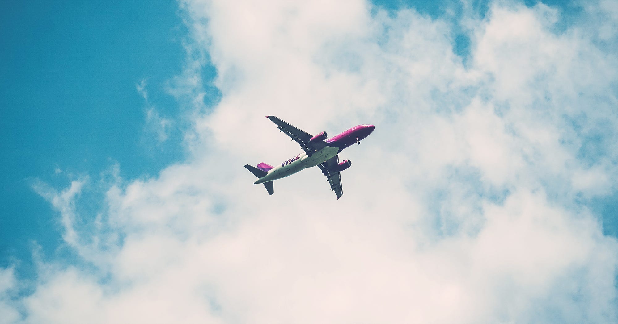 How To Check Flight Status - Delayed Plane Tracking