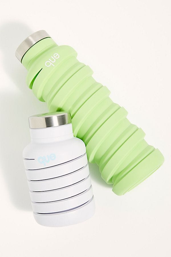 que + 20oz Collapsible Water Bottle
