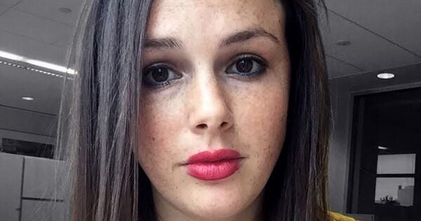 No Makeup Beauty Self Shaming - Face Insecurity