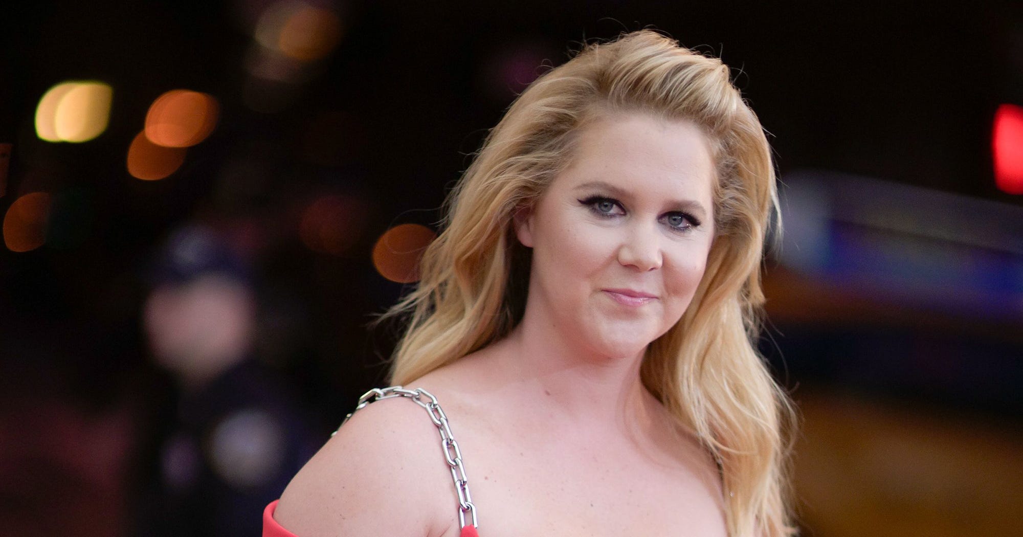 Amy Schumer Pantless Wear Orange Gun Control