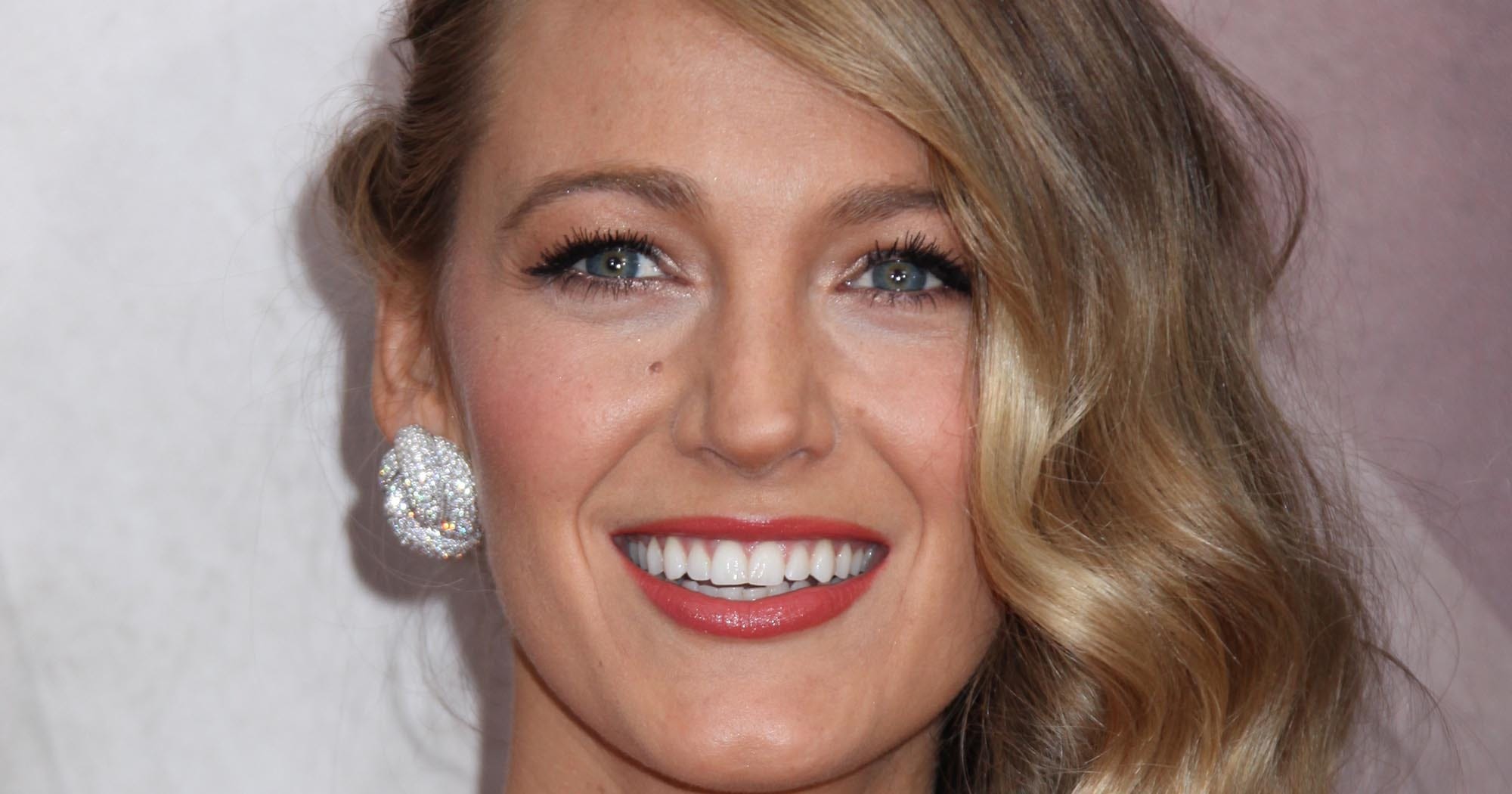 Blake Lively Seagull Instagram The Shallows