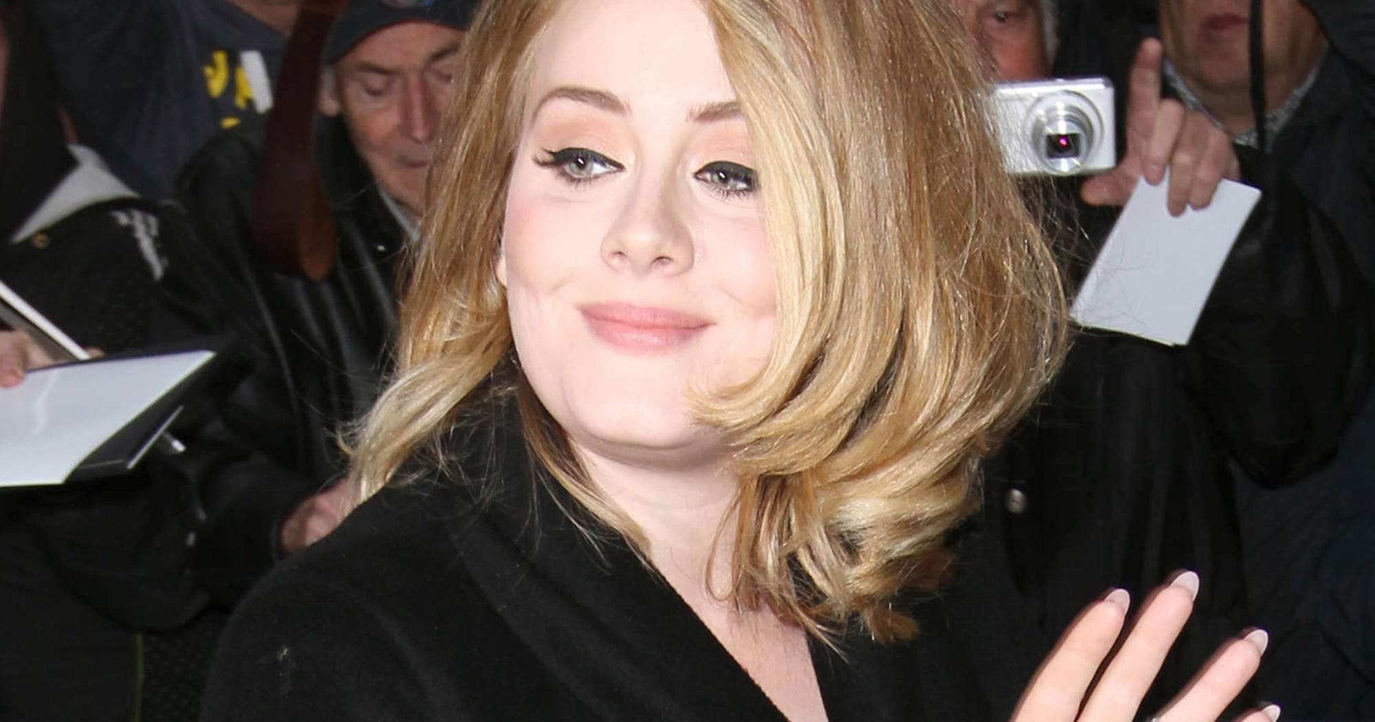Adele Beats Taylor Swift Streaming Record